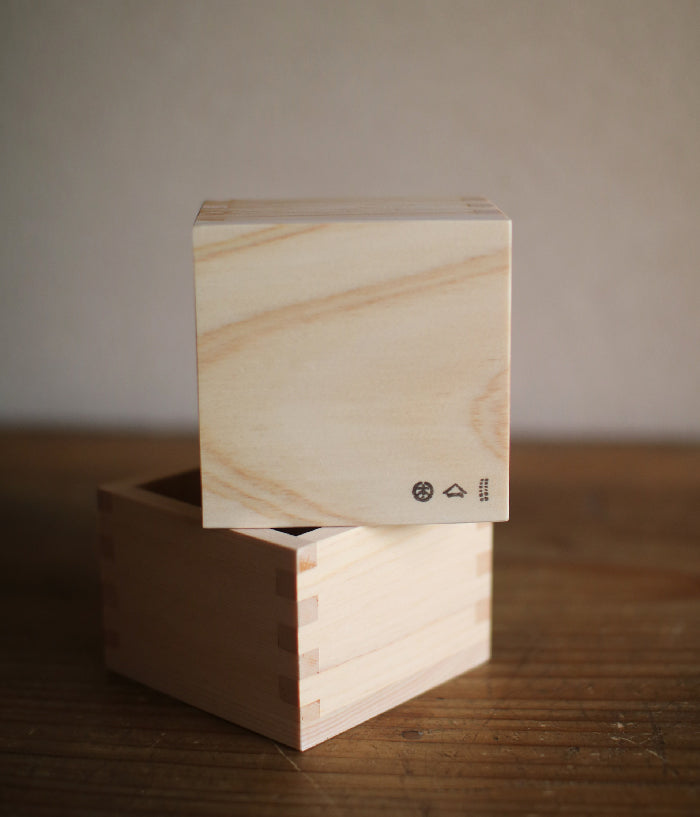 Azmaya Hinoki Masu Sake Cup - Shipped worldwide from Japan – UGUiSU STORE